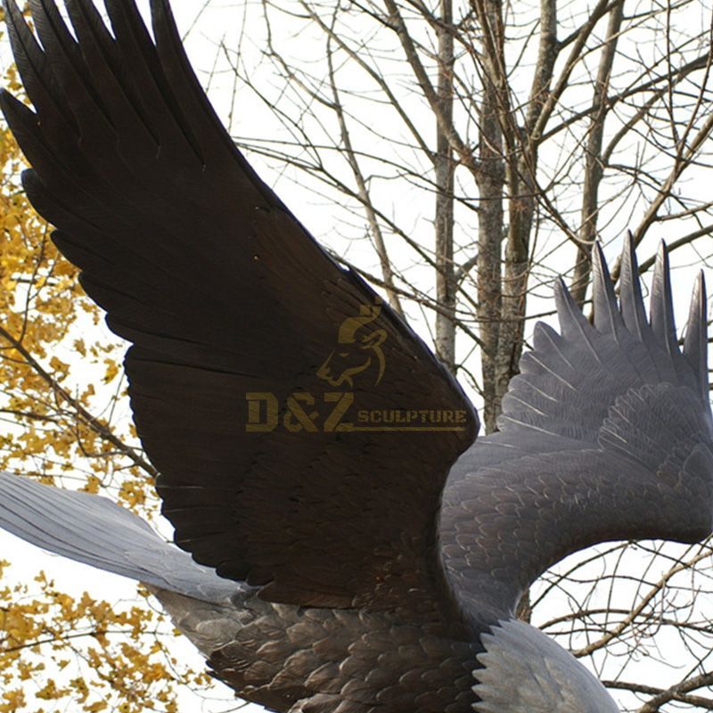 Outdoor life size bald eagle statue for sale