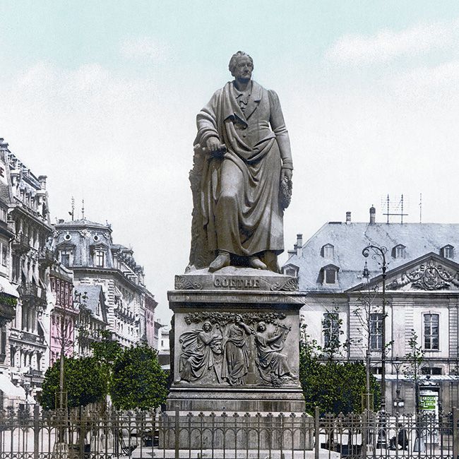 Johann Wolfgang von Goethe Monument Statue